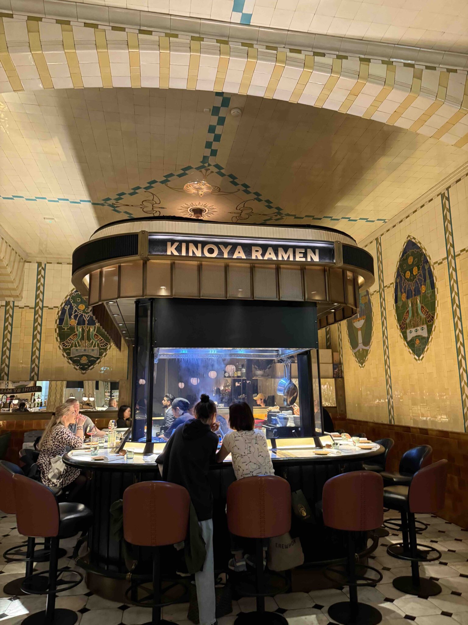 おそらくロンドンで一番高いラーメン屋へ行ってみた | たけ散歩